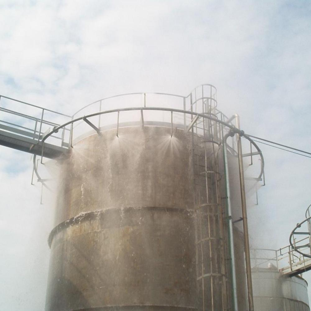 Deluge fire extinguishing systems